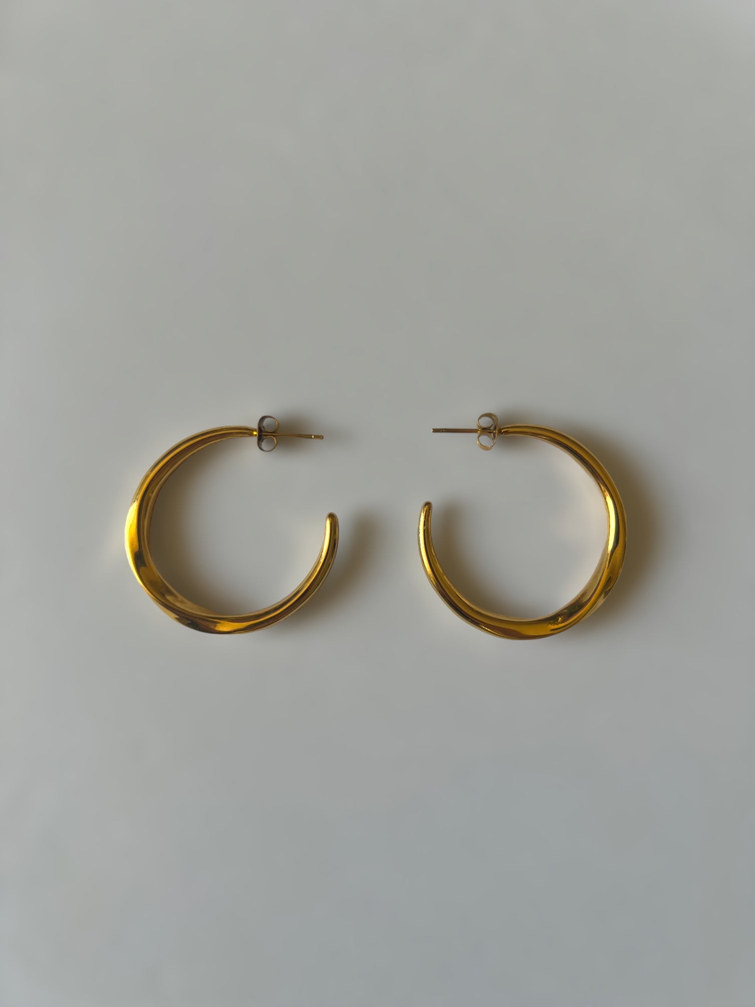 Olivia Hoops – Anatomy Accessories